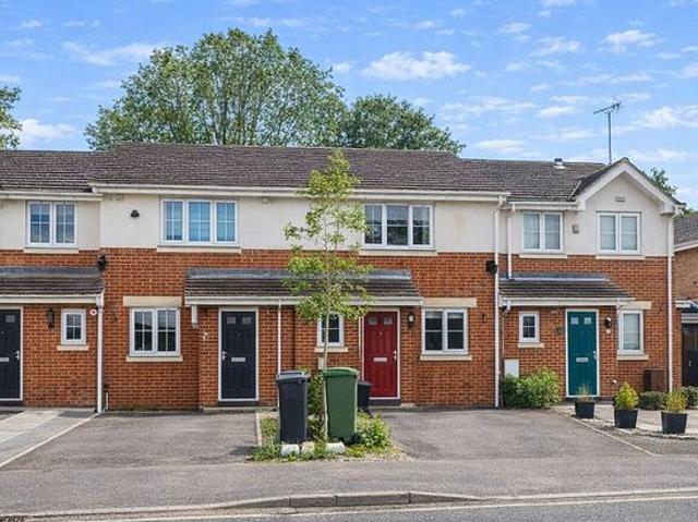2 bedroom house in Barking