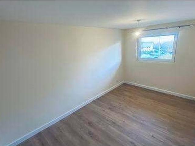 2 bedroom house in Glasgow