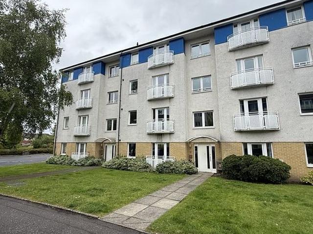 2 bedroom house in Glasgow