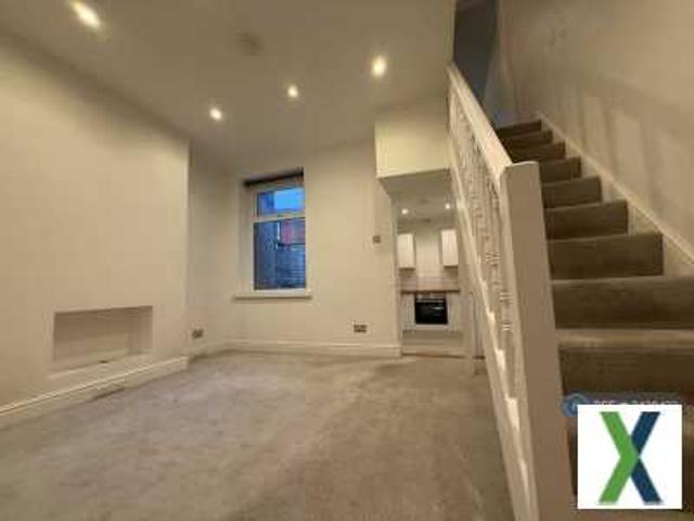2 bedroom house in Glenroy Street, Cardiff, CF24 2 bed #2438423