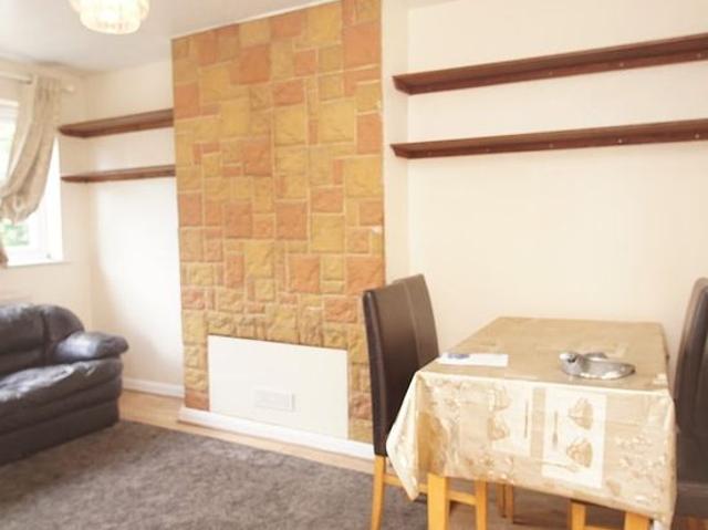 2 bedroom house in Harrow