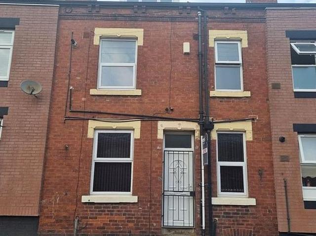 2 bedroom house in Leeds