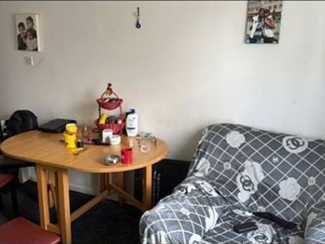2 bedroom house in Leeds