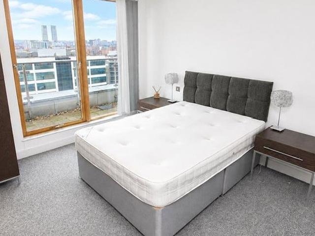 2 bedroom house in Leeds