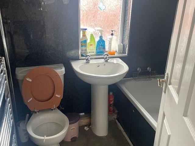 2 bedroom house in Leeds