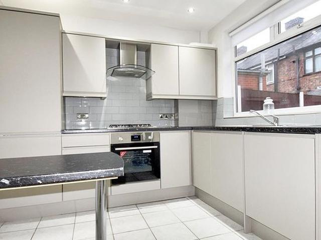 2 bedroom house in Liverpool