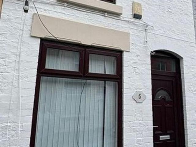 2 bedroom house in Liverpool