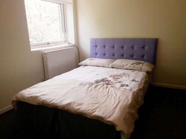 2 bedroom house in North Oxford