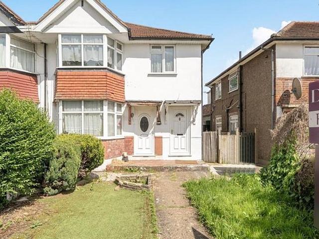 2 bedroom house in Stanmore