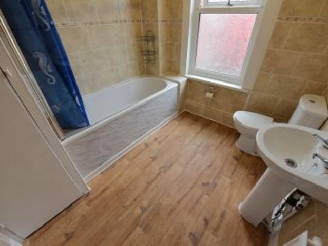2 bedroom House in Thornville Street, Leeds