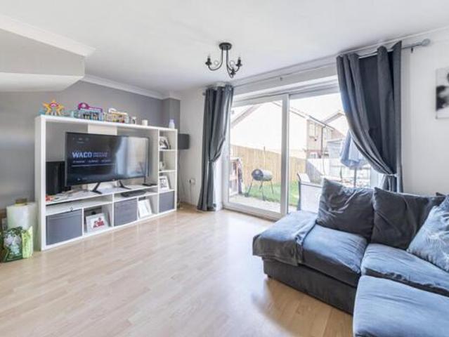 2 Bedroom House Orpington Greater London LS98718430