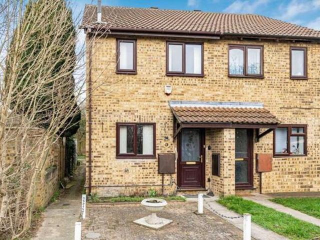 2 Bedroom House Oxford Oxfordshire LS100132339