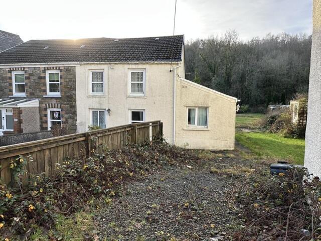 2 Bedroom House Lower Cwmtwrch Lower Cwmtwrch 100023780
