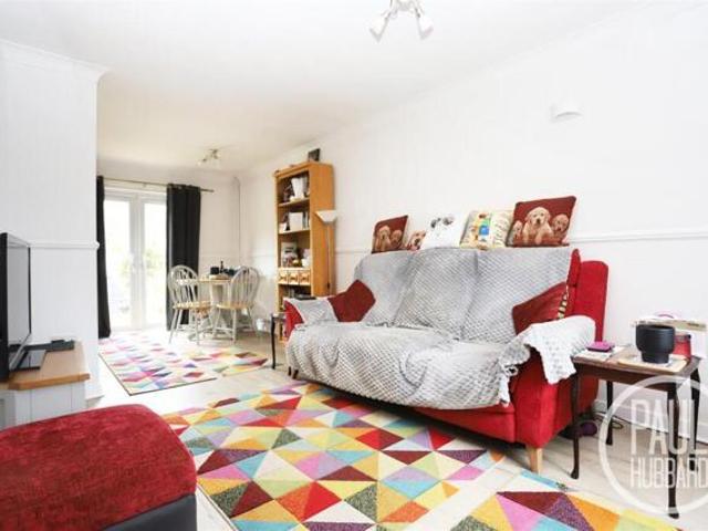 2 Bedroom House Lowestoft Suffolk LS100615021