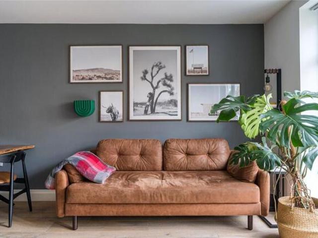 2 Bedroom House London Greater London LS100398129