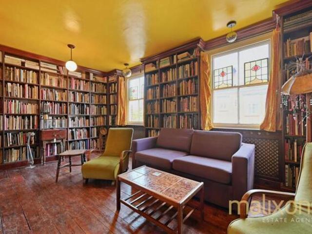 2 Bedroom House London Greater London LS101379160