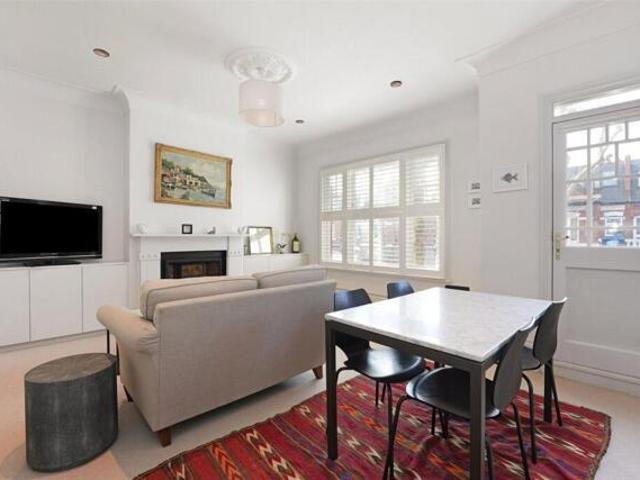 2 Bedroom House London Greater London LS99986297