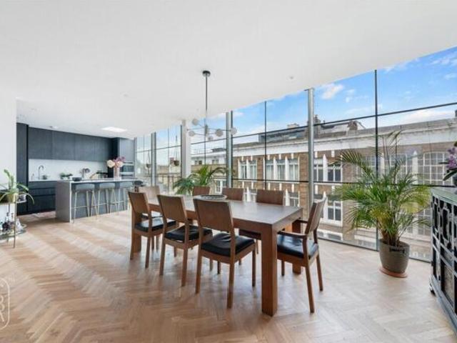 2 Bedroom House London Greater London 99290030