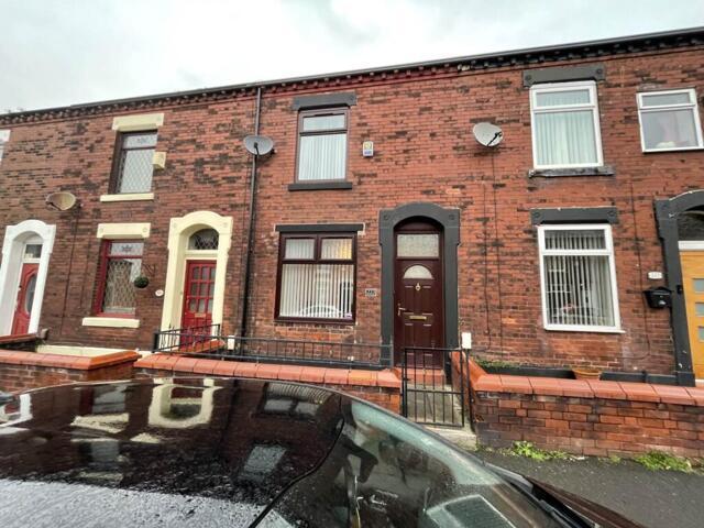 2 Bedroom House Lancs Oldham LS98903328