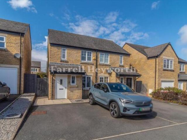 2 Bedroom House Lancs Lancashire 100855175