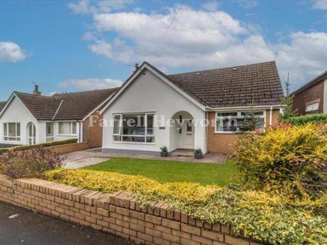 2 Bedroom House Lancs Lancashire 101025859