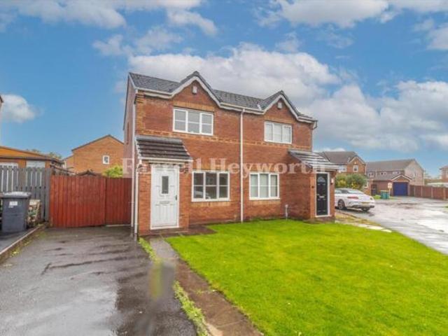 2 Bedroom House Lancs Lancashire 101100226
