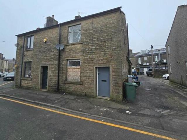 2 Bedroom House Lancs Lancashire LS101996170