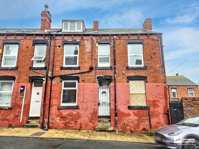 2 Bedroom House Leeds West Yorkshire LS100615046