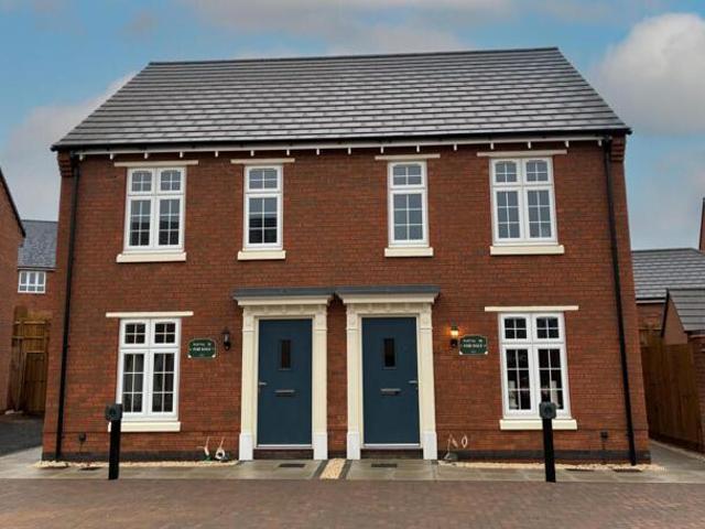 2 Bedroom House Leicestershire Leicestershire 101931352