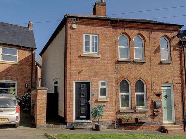 2 Bedroom House Leicestershire Leicestershire LS100426378