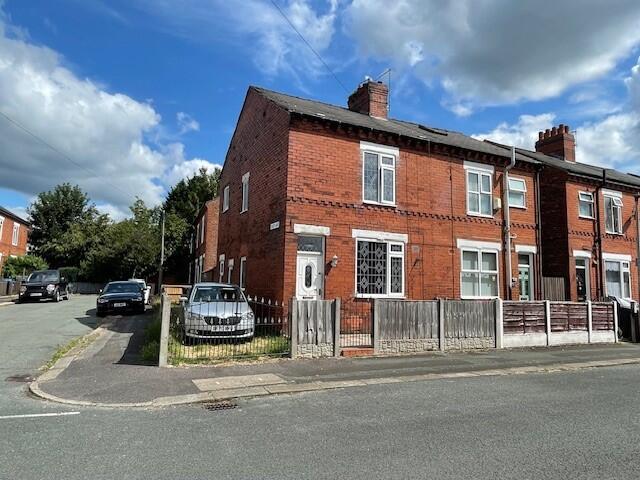 2 Bedroom House Leigh Wigan 96350623