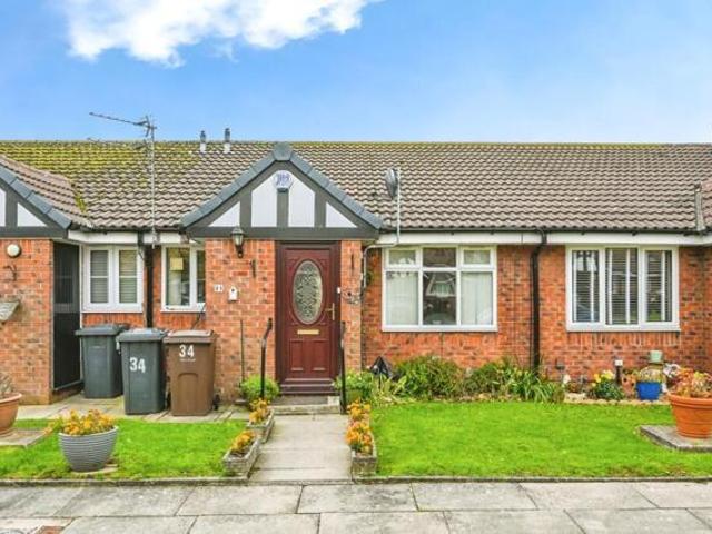 2 Bedroom House Liverpool Sefton 98278282