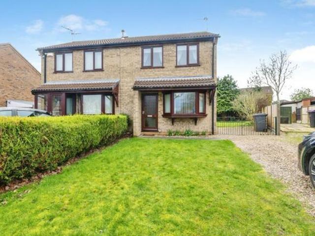 2 Bedroom House Lincoln Lincolnshire 100684903