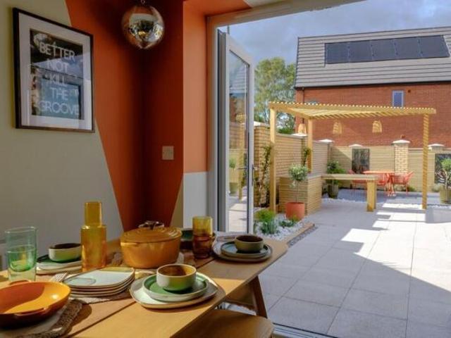 2 Bedroom House Lincoln Lincolnshire LS101677178