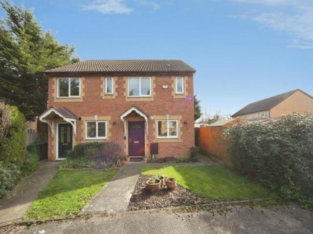 2 Bedroom House Luton Bedfordshire 100426683