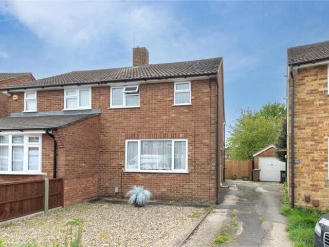 2 Bedroom House Luton Luton 99986230