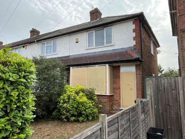 2 Bedroom House Luton Luton 99277798