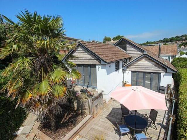 2 Bedroom House Lyme Regis Dorset LS98377401
