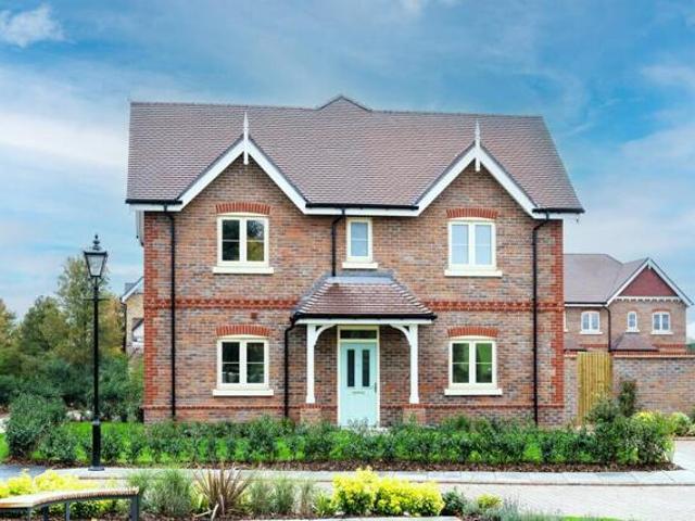 2 Bedroom House Maidenhead Berkshire 99161586
