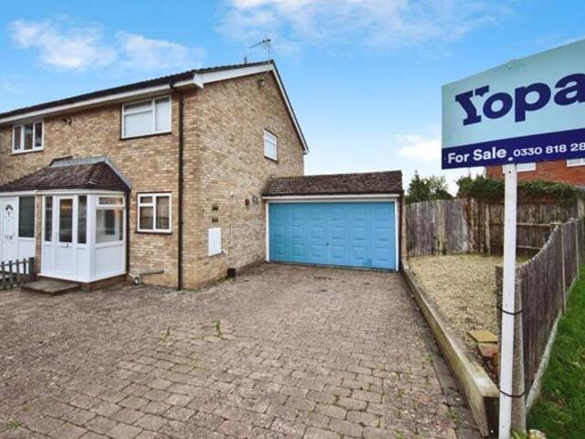 2 Bedroom House Maidstone Kent 99571904