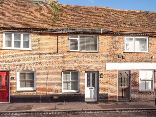 2 Bedroom House Markyate Hertfordshire 100733575