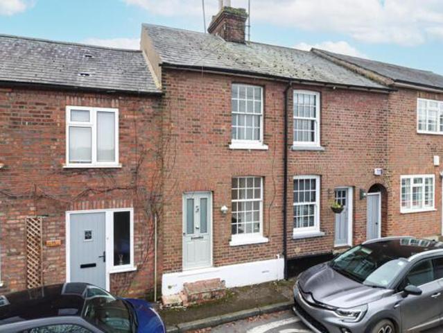 2 Bedroom House Markyate Hertfordshire LS90310963