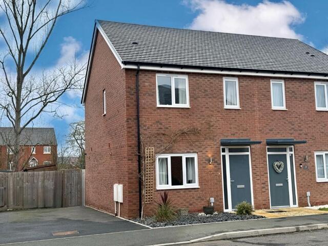 2 Bedroom House Meon Vale Meon Vale 100096631