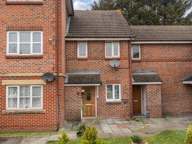 2 Bedroom House Mitcham Greater London 100503420