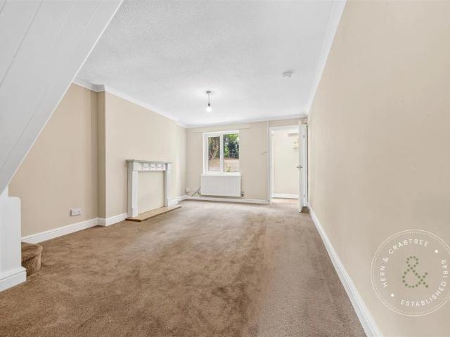 2 Bedroom House Mid Terrace