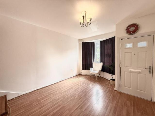 2 Bedroom House Mid Terrace To Let