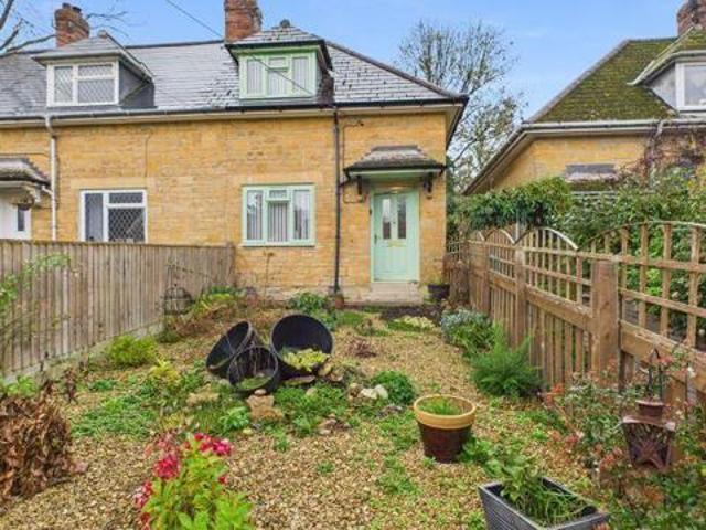 2 Bedroom House Middle Street Middle Street LS100456700
