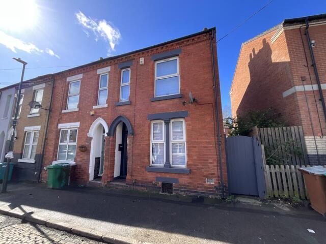 2 Bedroom House Nottingham Nottinghamshire LS100786905