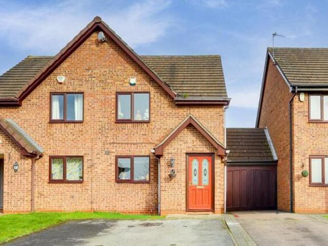 2 Bedroom House Nottingham Nottinghamshire LS101676068
