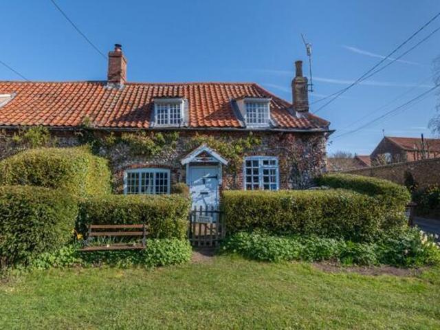 2 Bedroom House Norfolk Norfolk LS100426436